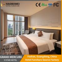 China Curved Backrest King Size Bedroom Furniture Set 1800x2000mm for Five Star Hotel for sale