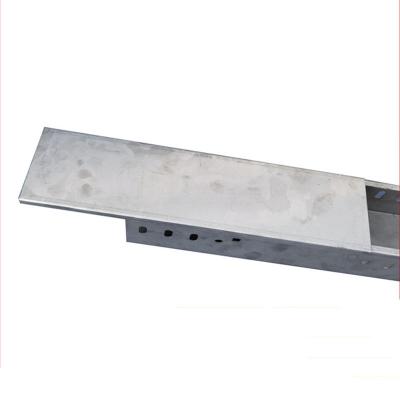 China 50mm Galvanized Gi Ladder Cable Tray trunking With Cover Lightweight for sale