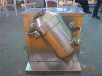 China Rotary 3D Drum Multi Direction Mixer Moving Ribbon Blender Machine For Herbal Powder for sale