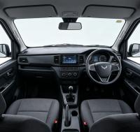 China Wuling Yangguang EV Van RHD Euro Standard with 400km Range and Dual Euro Charging Ports for Electric Delivery for sale