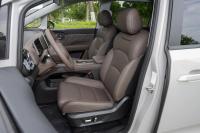 China Wuling Starlight 730EV LV1 7-Seater Pure Electric MPV with 500km Driving Range, 7-Seat Layout, and Electric Power Sliding Doors for sale