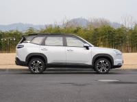 China Wuling Starlight 560 EV Electric SUV with 500km Range, 15.6-inch Touch Control Screen, and Leather Upholstered Seats for sale