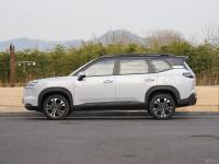 China Wuling Starlight 560 EV Electric SUV with 500km Range, 15.6-inch Touch Control Screen, and Leather Upholstered Seats for sale