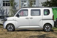 China Wuling Zhiguang EV 4-Seater Pure Electric Van with 305 KM CLTC Range and DC Fast Charging for sale