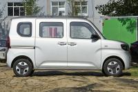 China Wuling Zhiguang EV 4-Seater Pure Electric Van with 305 KM CLTC Range and DC Fast Charging for sale