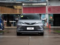 China MPV Second-Hand Toyota Sienna with Naturally Aspirated Engine Type and LED Headlights for sale