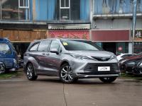 China MPV Second-Hand Toyota Sienna with Naturally Aspirated Engine Type and LED Headlights for sale