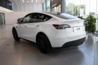 China 2024 Tesla Model Y 5 Door 5 Seats 4 Wheel EV Car 4750x1921x1624mm Length Width Height for sale