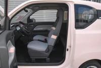 China Made Wuling Mini Ev Car 120km Ternary Lithium Wuling Electric Car for Country Markets for sale
