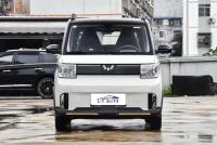 China 100% Electric Wuling Mini EV Car with Max Speed of 100 km/h and WHEELBASE of 2010 mm for sale