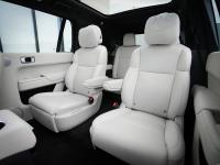 China Body Structure 6 Seater Hybrid Electric SUV with 5.3s Acceleration and Extended Range for sale