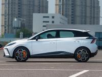 China 125KW MG 4 EV AWD 4WD 425km 520km Electric Vehicle with Fast Charge Time 0.47h and 1 for sale