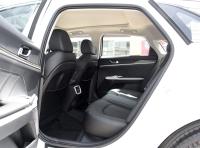 China 2024 KIA K3 Chinese Automobile Midsize Sedan Car with Multi-link Rear Suspension Made for sale