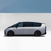 China Lixiang Mega 7 Seat MPV 4WD Pure Electric Car with 400kW Maximum Power 5350x1965x1850 for sale