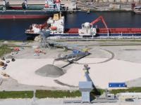 China Mobile Stacker 500-3000 T/H Bulk Material Handling Port Loading Unloading 30m-50m Radius for sale