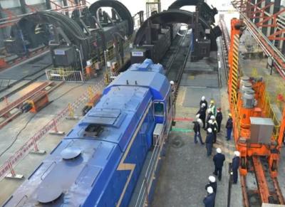 China Unloading Steel Rail Car Dumper Wagon For Bulk Materials Discharged for sale