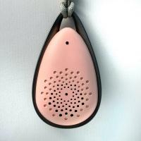 China Compact Wearable Air Purifier with Long Battery Life for Quiet Air Purification for sale