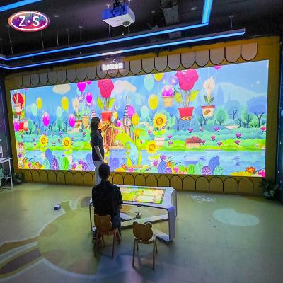 China Immersive Drawing Interactive Wall Games Seamless Multi Projection Fusion Technology for sale