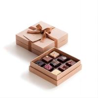 China Customizable for Champagne Gold Bow Triangle Base Lid Sponge Lined Wedding Gift Boxes for Chocolate Treat Candy Guest Gifts for sale