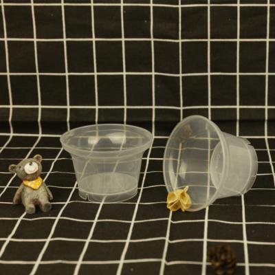 China 160ml 5.5oz transparent ice cream mousse plastic dessert cups with dome lids for wedding dessert decoration for sale