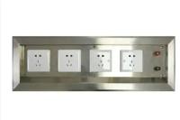 China 200g Lightweight Power Outlet Box with 4 Type G Sockets, 2500W 10A Capacity for 110-240V Wall Mount Installation for sale
