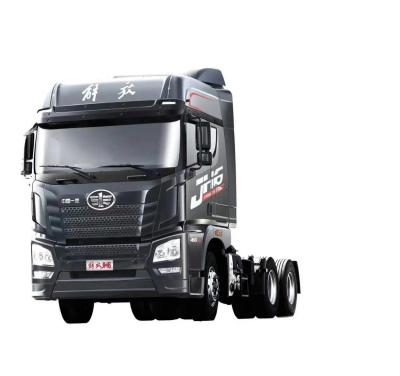 China 6X4 Drive Wheel Sinotruck HOWO Tractor Truck 371HP 420HP Tractor Head with Customization for sale