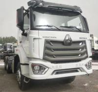 China 6X4 Drive Wheel Sinotruck HOWO Tractor Truck 371HP 420HP Tractor Head with Customization for sale