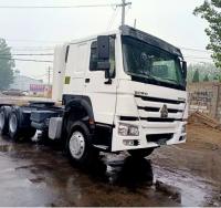 China Camc Tractor Truck Heavy Duty Truck with Customization 1 Year After-sales Service for sale