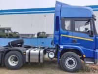 China Manual Window Sinotruk Model Tractor Truck with 371HP 6*4 10wheelers Good Condition for sale