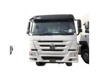 China 6*4 Manual Window Tractor Truck 10 Tires HOWO 371HP 375HP for Your Construction Needs for sale