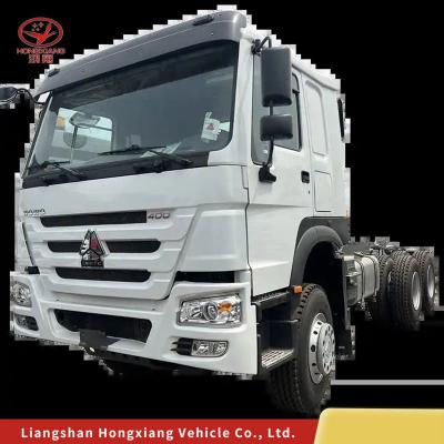 China 8L Engine Capacity Cylinder Tractor Truck with Manual Window and Heavy-Duty Fuel Tank for sale