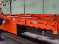China Low Bed Semi Trailer with Ramp 4 3 Axles 40FT 100t Heavy Duty Flatbed Lowboy Truck Trailer for sale