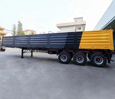 China 3-Axis Sidewall Semi-Trailer Fence-Type Cargo Bulk Trailer with 5.5 Tons Capacity for sale