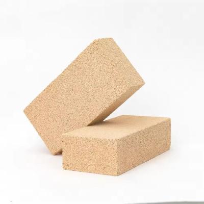 China High Temp High Alumina Insulation Brick Sintered Proof Refractory Insulation Bricks For Furnace for sale