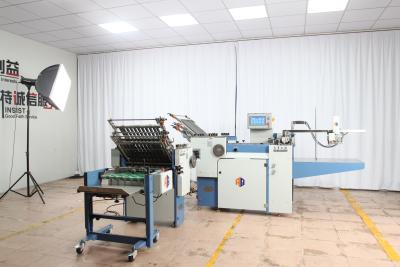 China 530mm Width Industrial Paper Folding Machine For Book Silent Belt Driven Type for sale