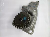 China Komatsu 10PE1N Engine Oil Pump 6207-51-1201 for Hitachi EX200-5 Excavator for sale