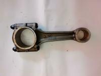 China Mitsubishi 4D32 Connecting Rod Cast Iron Engine Part for Excavator Diesel for sale