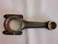 China Mitsubishi 4D32 Connecting Rod Cast Iron Engine Part for Excavator Diesel for sale