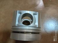 China 4HK1 Engine Piston for Hitachi ZAX200 ZAX360 Excavator 9180 for sale