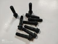 China ISUZU 6BD1 6BG1 Engine Connecting Rod Screw 12x62.5mm Excavator Parts for sale