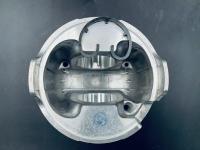 China Isuzu 6WG1 Excavator Piston 1-12111964-2 65.5mm Engine Parts for sale
