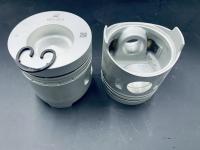 China Mitsubishi Excavator Engine Piston 4D32 E70B ME013313 57mm Cast Iron Diesel Spare Parts for sale