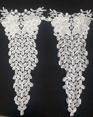 China Large Lace Collar Accessory Elegant Applique and Trim for Fashionable Dresses and Accessories for sale