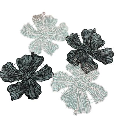 China Hollow Lace Tirm 3D Embroidery Flower Patches Felt Black White DIY Sew-On Lace Applique Patches for Bridal Wedding Dress for sale