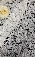 China Eco-Friendly 3D White Embroidered Polyester Lace Fabric with Floral Design for Ladies' Wedding Dresses and Clothing Decoration for sale