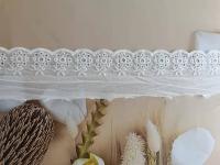 China Eco-Friendly 100% Cotton Embroidery Lace Trim for Ladies' Skirt for Shoes and Bags Decoration Water-Soluble Chicken Lace Trim for sale