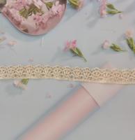 China Water-Soluble Embroidery Lace Trim Wave-Edge Lace Trim for Ladies' Dress Clothing Decoration for sale