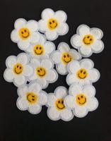 China Handmade DIY Sunflower  Crochet Patches Embellished Clothing Accessories for sale