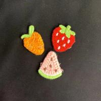 China 3D Customizable Crochet Embroidery Patches in Watermelon Pineapple Peach Carrot Strawberry Cotton Fruit Types for sale