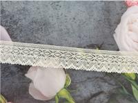 China Vintage Cotton Lace Ribbon Crochet Scalloped Edge for Wedding DIY Craft Sewing Supplies Lace Decoration for sale